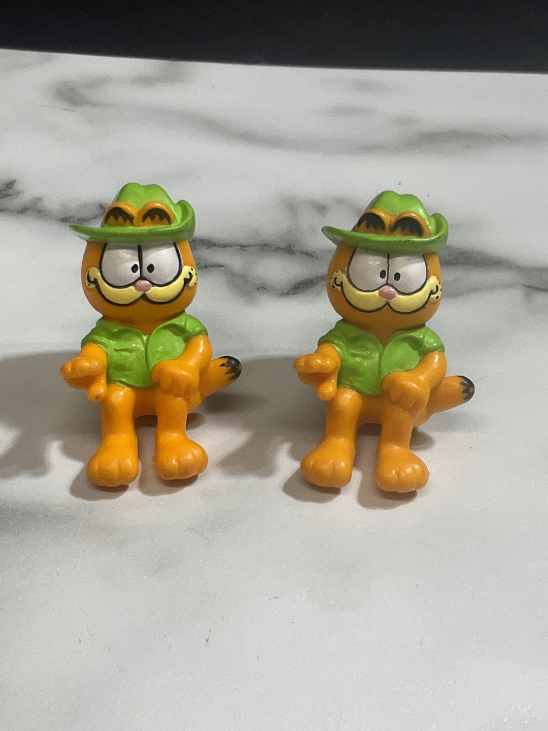 Vintage Sitting Garfield Toy Figurines, Garfield Toy Figurines, Sitting ...