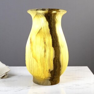Designer Onyx Lamp | Unique Stone Lamp in Artistic Design. Luxury ...