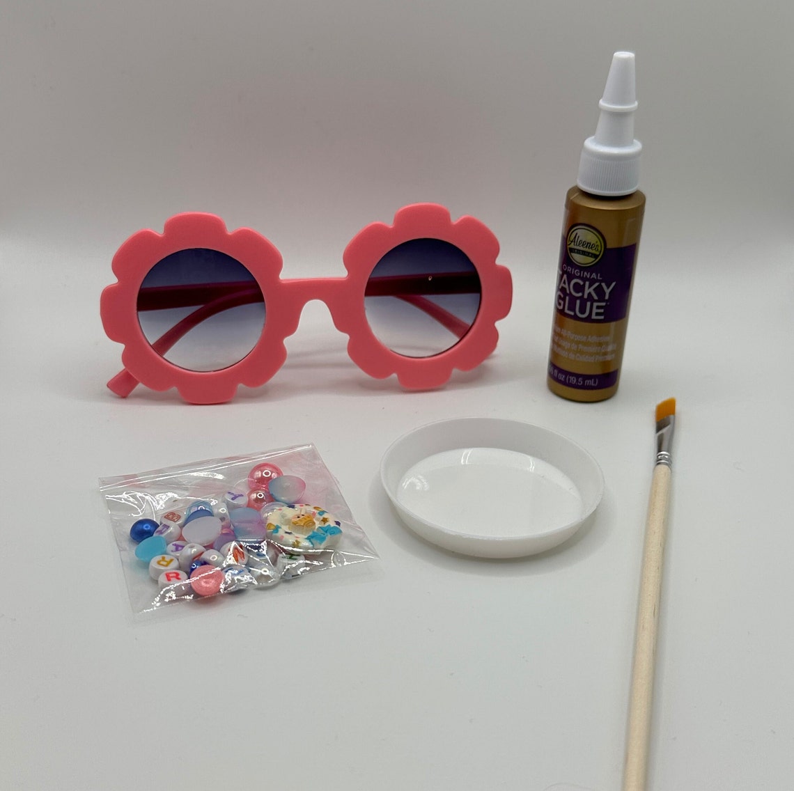 Kids Holiday Christmas Craft Sunglasses Kit- Individually Wrapped for ...