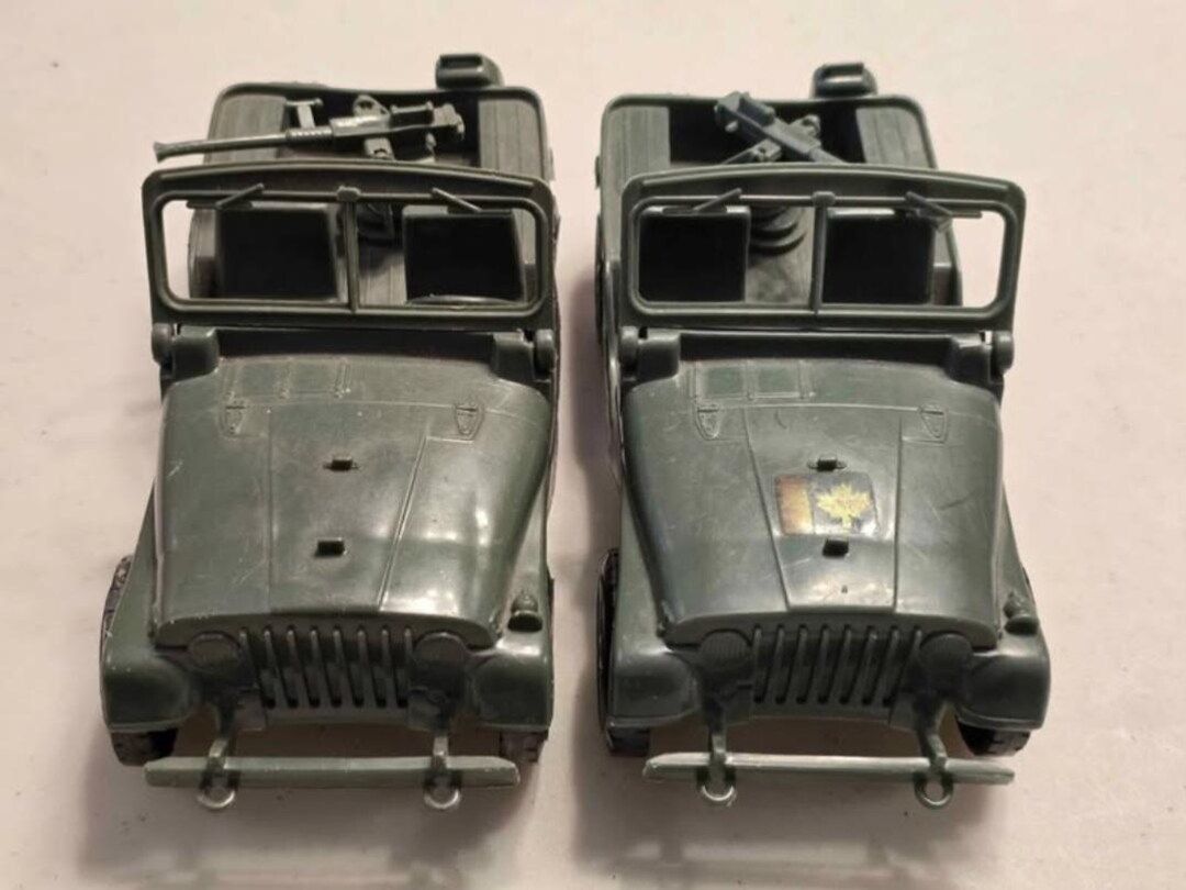 Plastic Army Military Jeeps Grand Toys 7 1/4 X 2 1/2 Lot of 2 Vintage ...