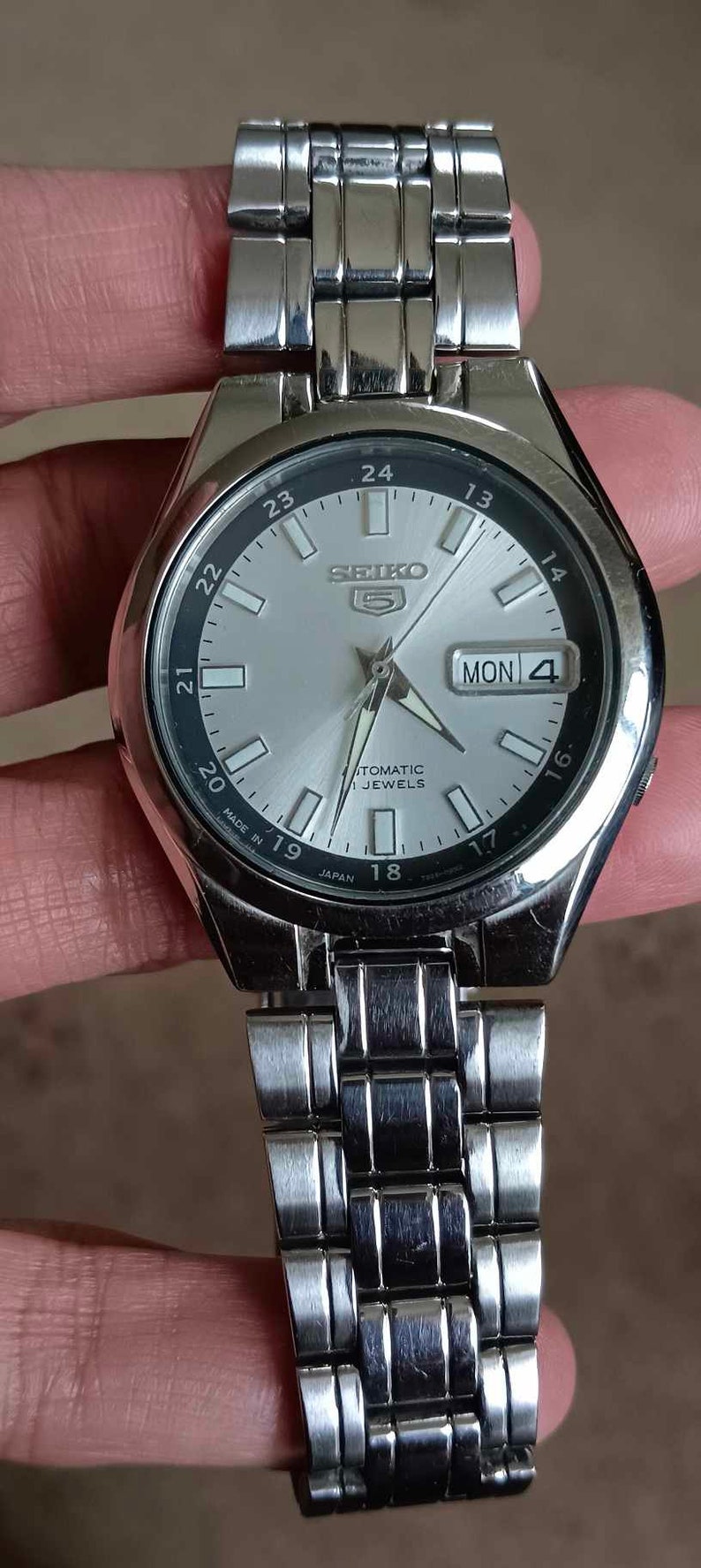 Pre-owned Vintage Seiko 5 Automatic 7s26 Inner Bezel Silver Dial Day ...