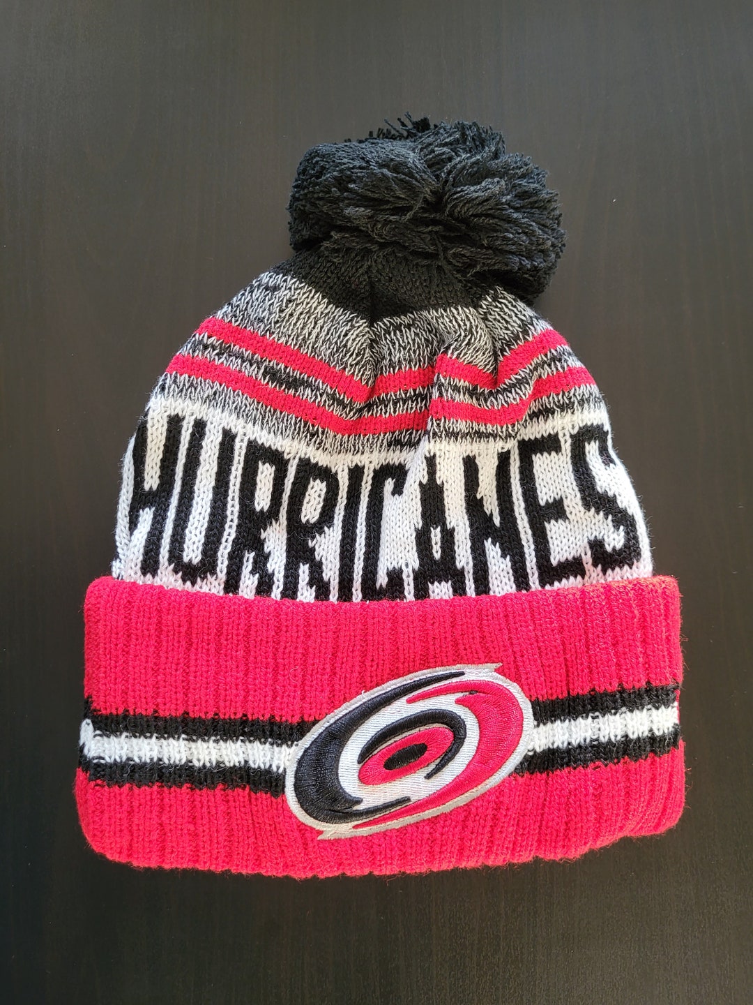 Carolina Hurricanes Vintage Winter Hockey Beanie Hat With Fuzzy Pom Red ...