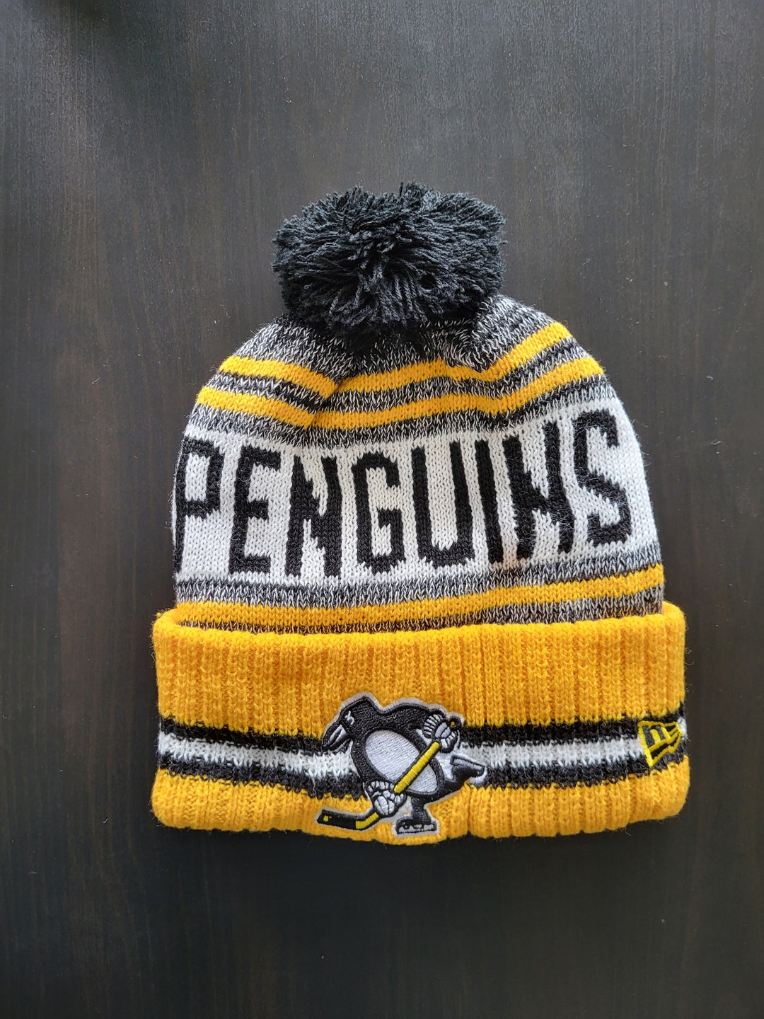 Pittsburgh Penguins NHL Winter Hockey Beanie Hat Cap With Fuzzy Pom ...