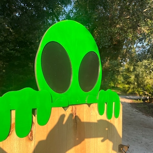 Handcrafted Green Alien Fence Peeker: Whimsical Outdoor Decor - Etsy