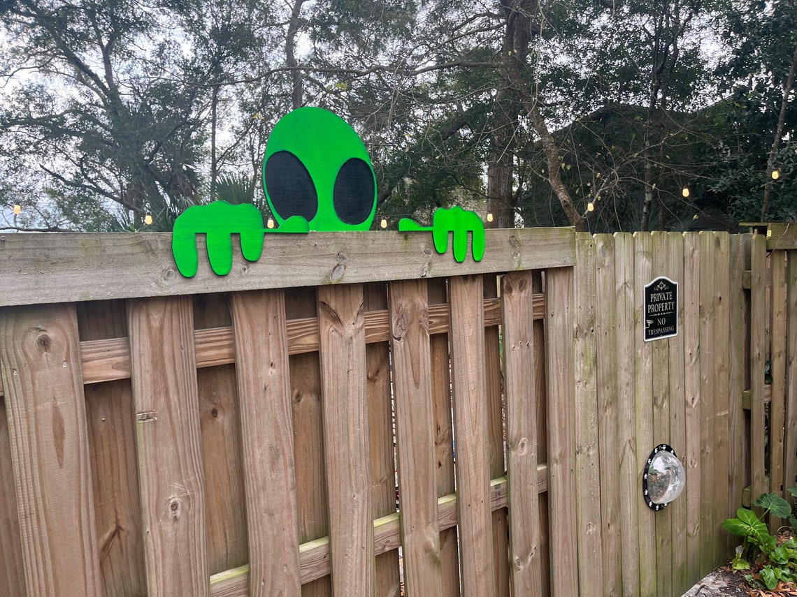 Handcrafted Green Alien Fence Peeker: Whimsical Outdoor Decor - Etsy