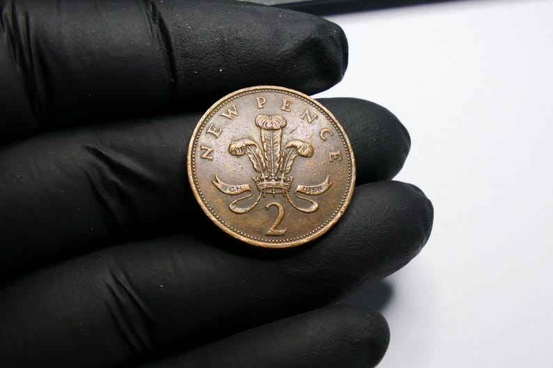 2 New Pence - Elizabeth II 2nd Portrait 1980 - United Kingdom - Etsy Israel