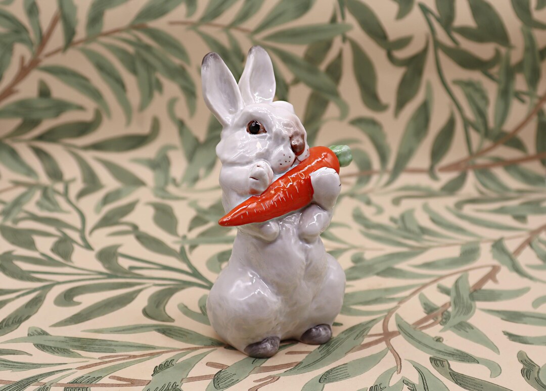 Vintage Collectable Lomonosov Russia Porcelain Figurine of a Rabbit ...
