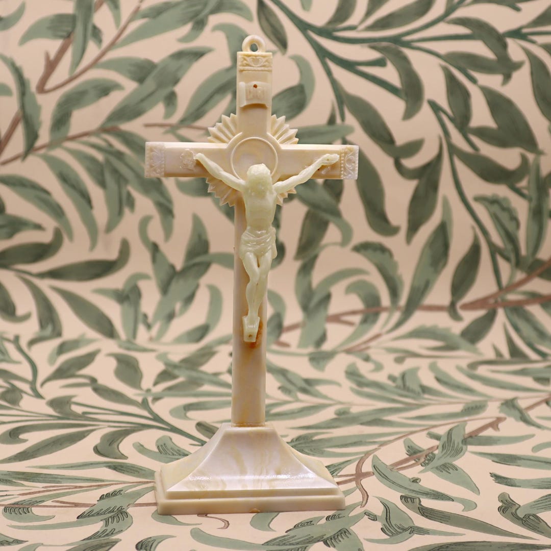 Vintage Jesus on the Cross Crucifix - Kitsch Religious Decor - Etsy