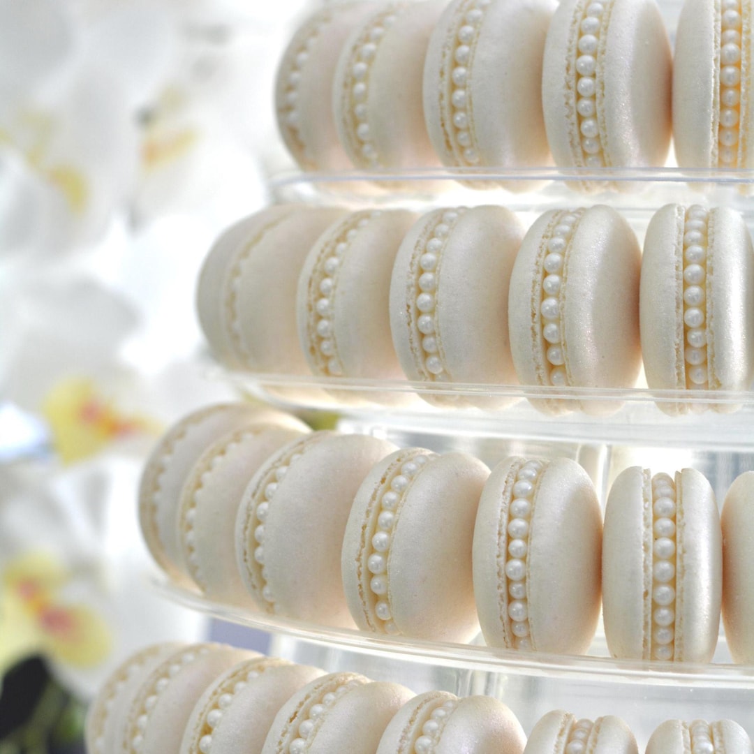 White Pearl Macarons - Macaroons Cookies Treats Delicious Flavor ...