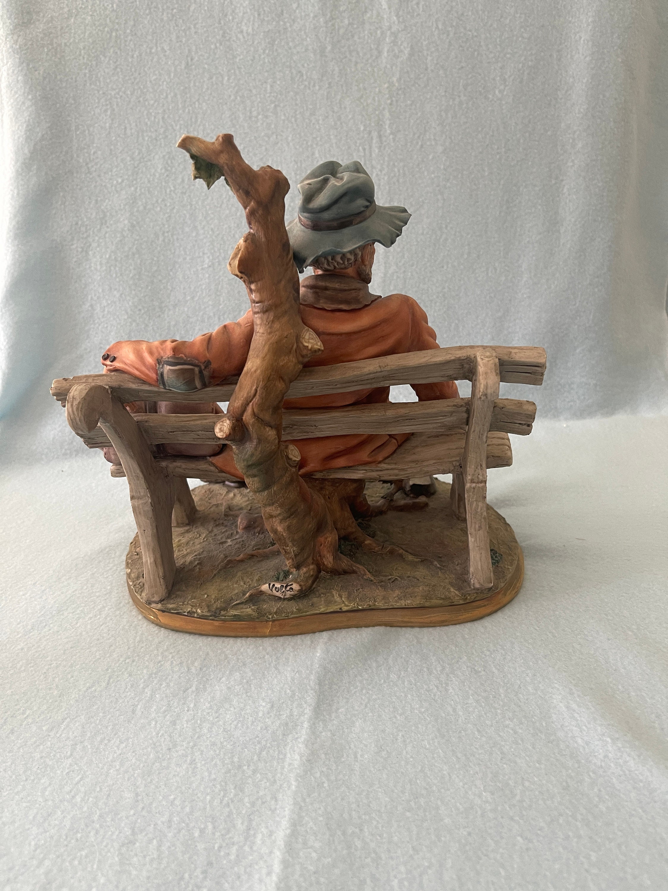 Capodimonte Tramp on Bench Figurine by Volta - Etsy