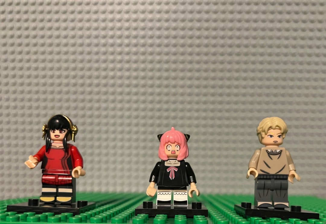 Spy Family Forger Family Miniature Anime Building Figures Anya Forger ...