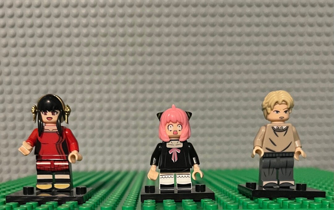 Spy Family Building Anime Character Figure Anya Forger, Loid Forger and ...