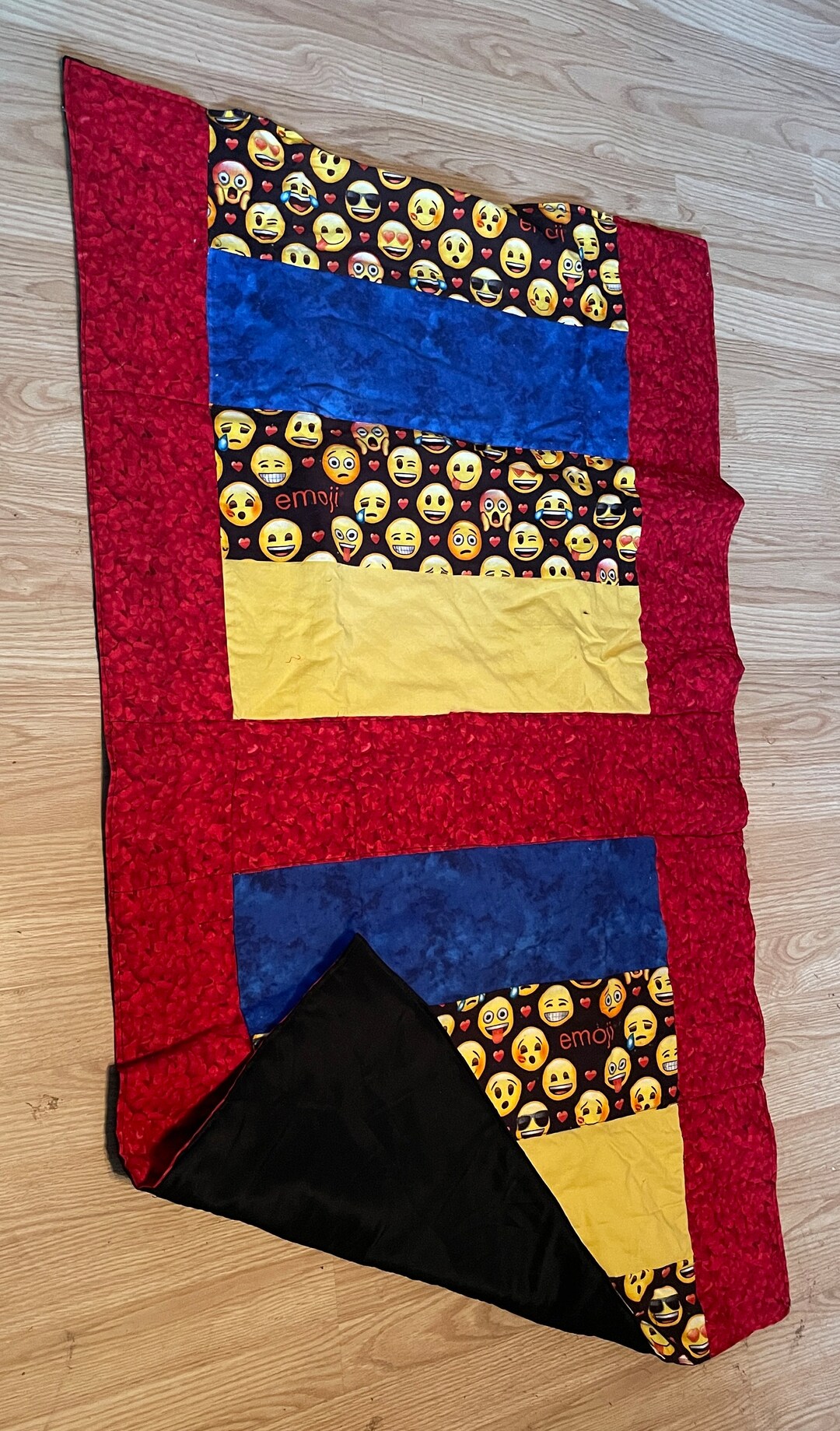 Colorful Emoji Quilt - Etsy