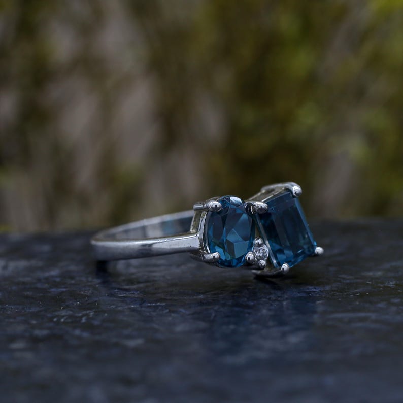 Toi Et Moi London Blue Topaz Ring in 14k White Gold - Etsy