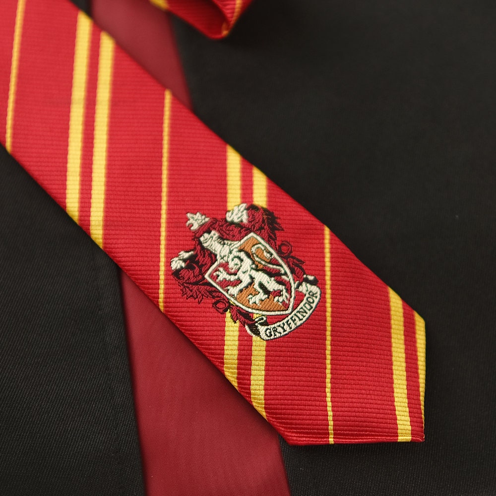 Harry Potter Hogwarts Robes-the Ultimate Cosplay Costume Perfect Gift ...