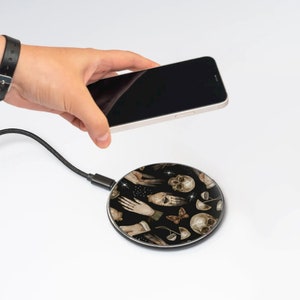 Skeleton Art Mobile Charger 15W Wireless Charging Witchcraft Pad - Qi ...