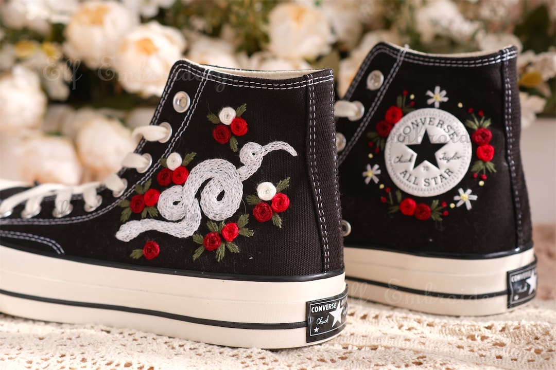 Custom Red Rose Converse Embroidered Shoes, 1970s Converse Chuck Taylor ...