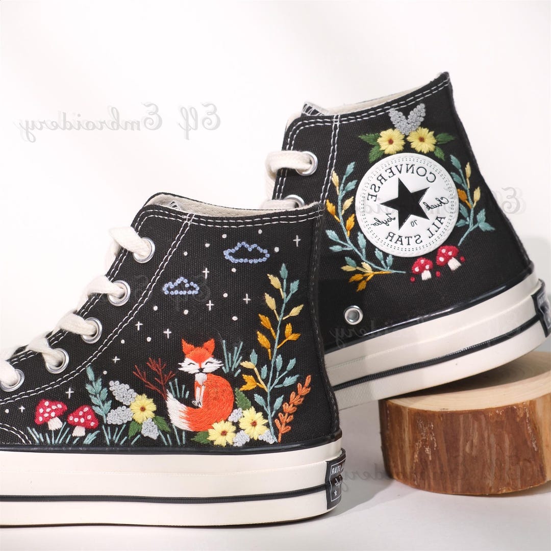 Custom Embroidered Fox Converse Chuck Taylor 1970s: Floral Embroidery ...