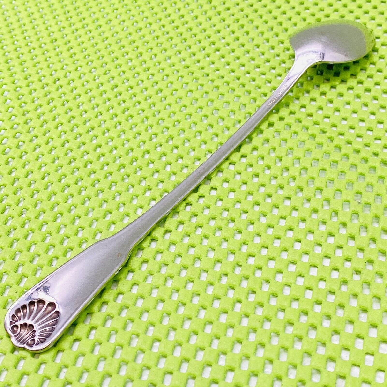 Oneida TUDOR Stainless Deluxe SHELL Glossy Silverware Flatware Iced ...