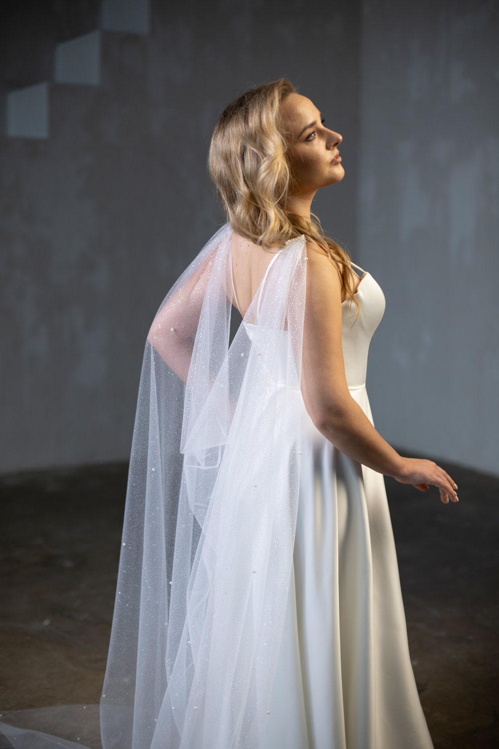 Pearl Cape Veil Tulle Shoulder Cape for Bride Wedding Long Elegant ...