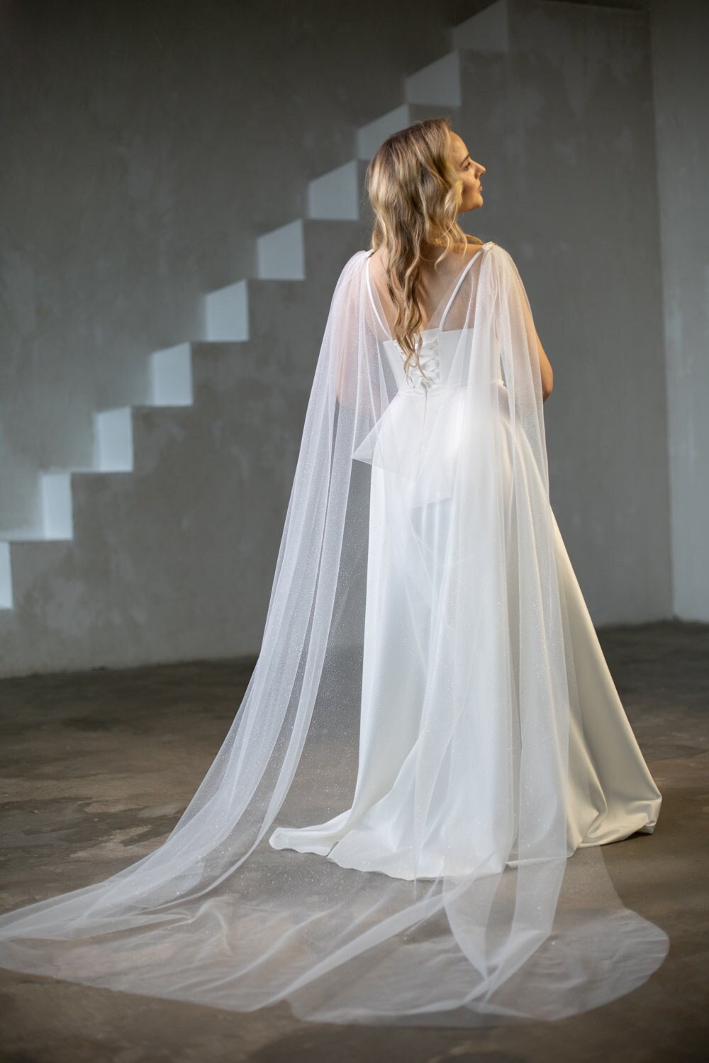 Pearl Cape Veil Tulle Shoulder Cape for Bride Wedding Long Elegant ...