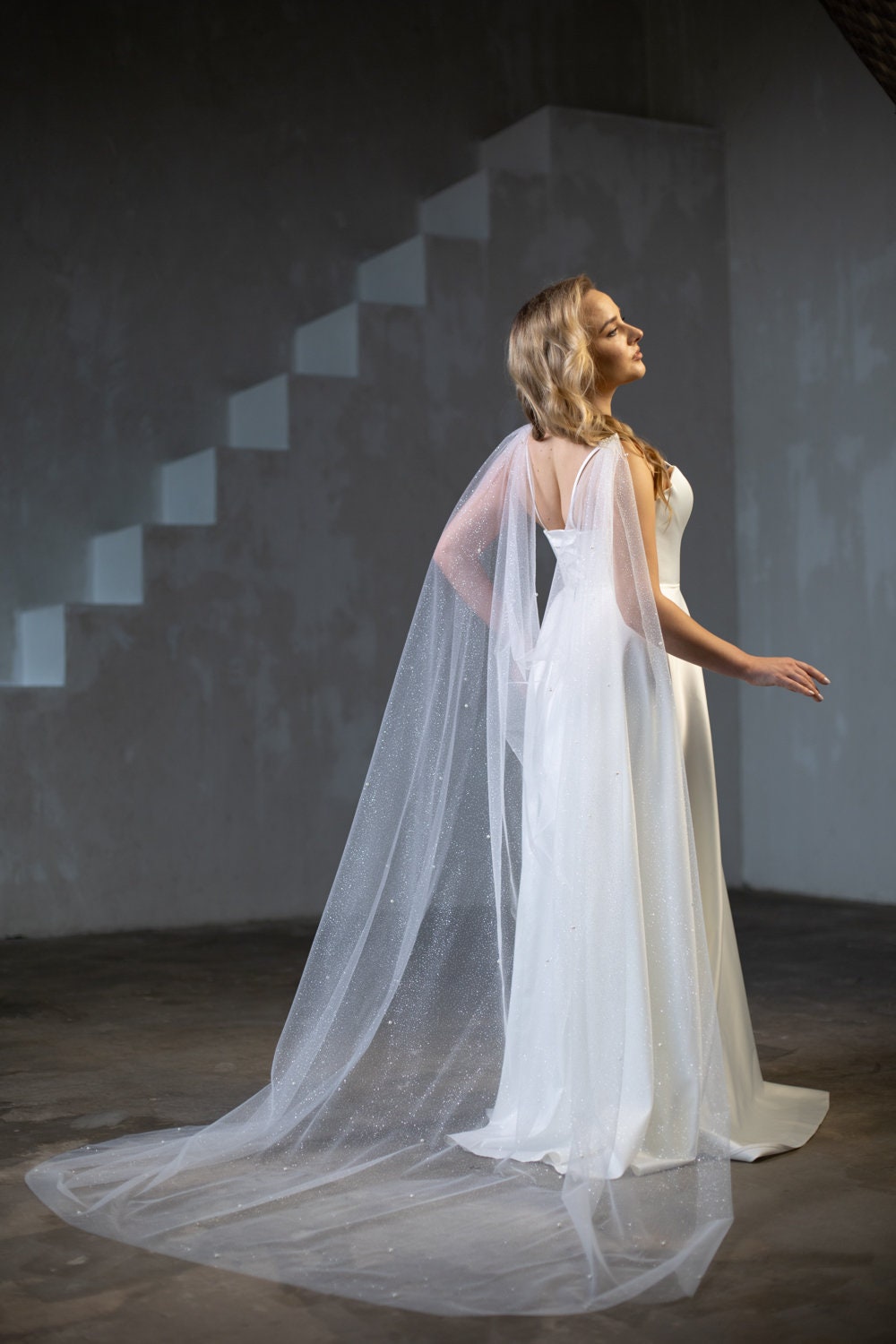 Pearl Cape Veil Tulle Shoulder Cape for Bride Wedding Long Elegant ...