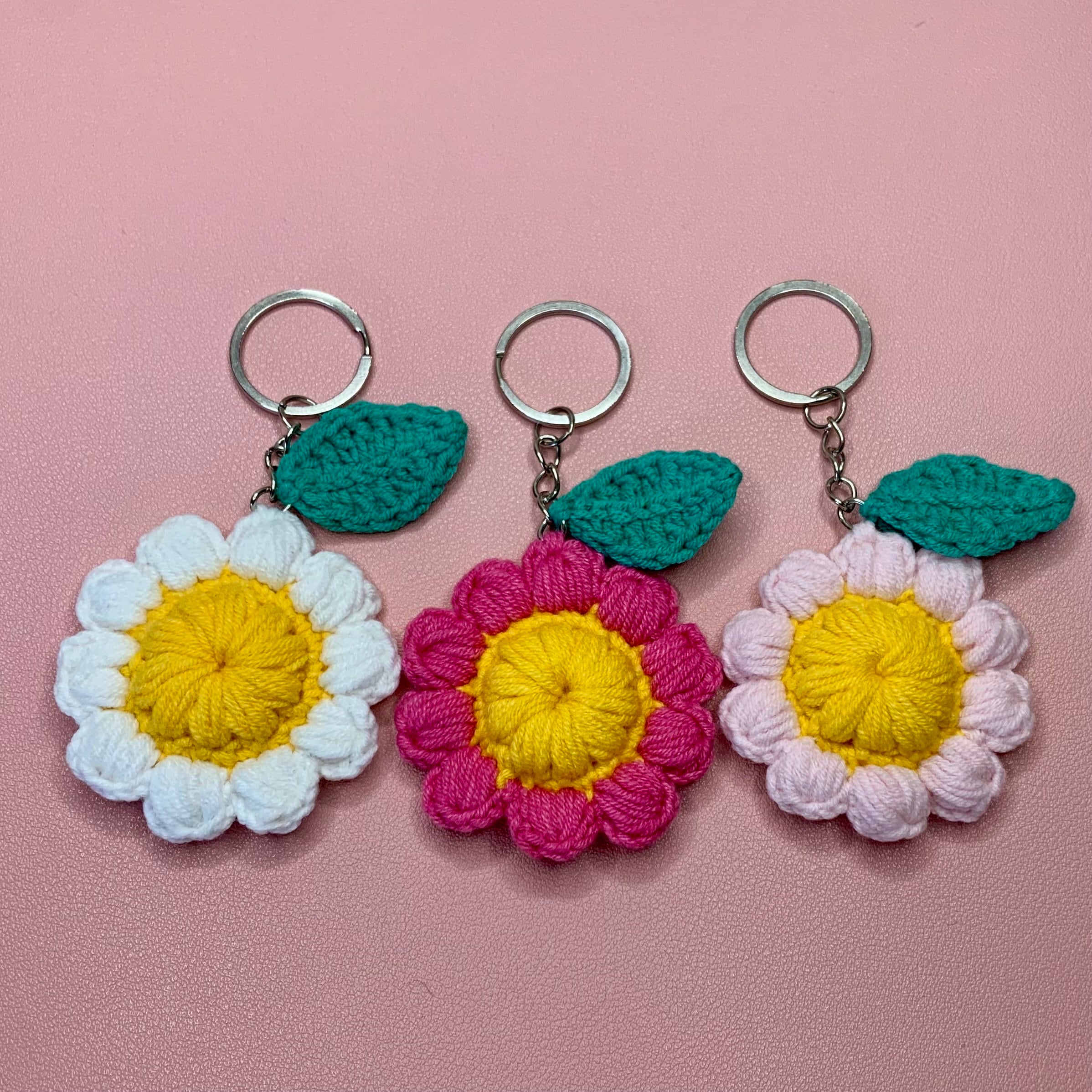 Crochet Daisy Keychain Pattern, Crochet Flower, Crochet Daisy, Flower ...