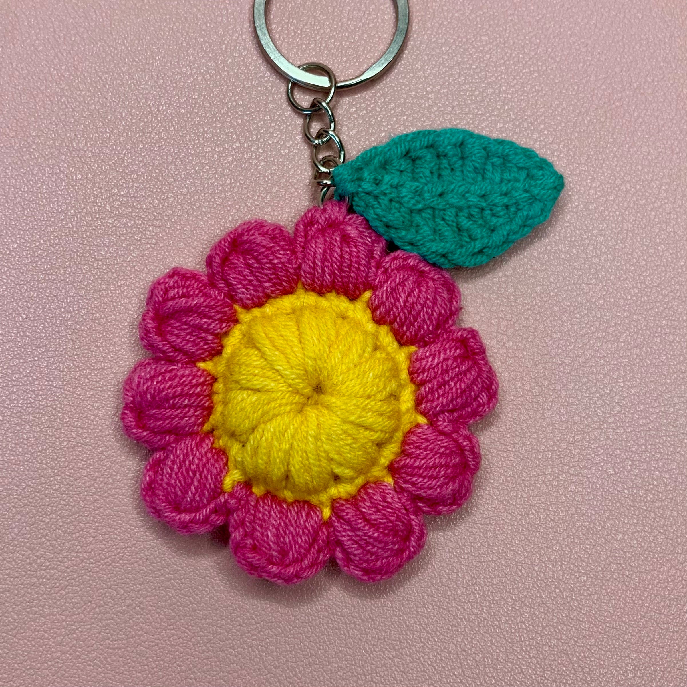 Crochet Daisy Keychain Pattern, Crochet Flower, Crochet Daisy, Flower ...