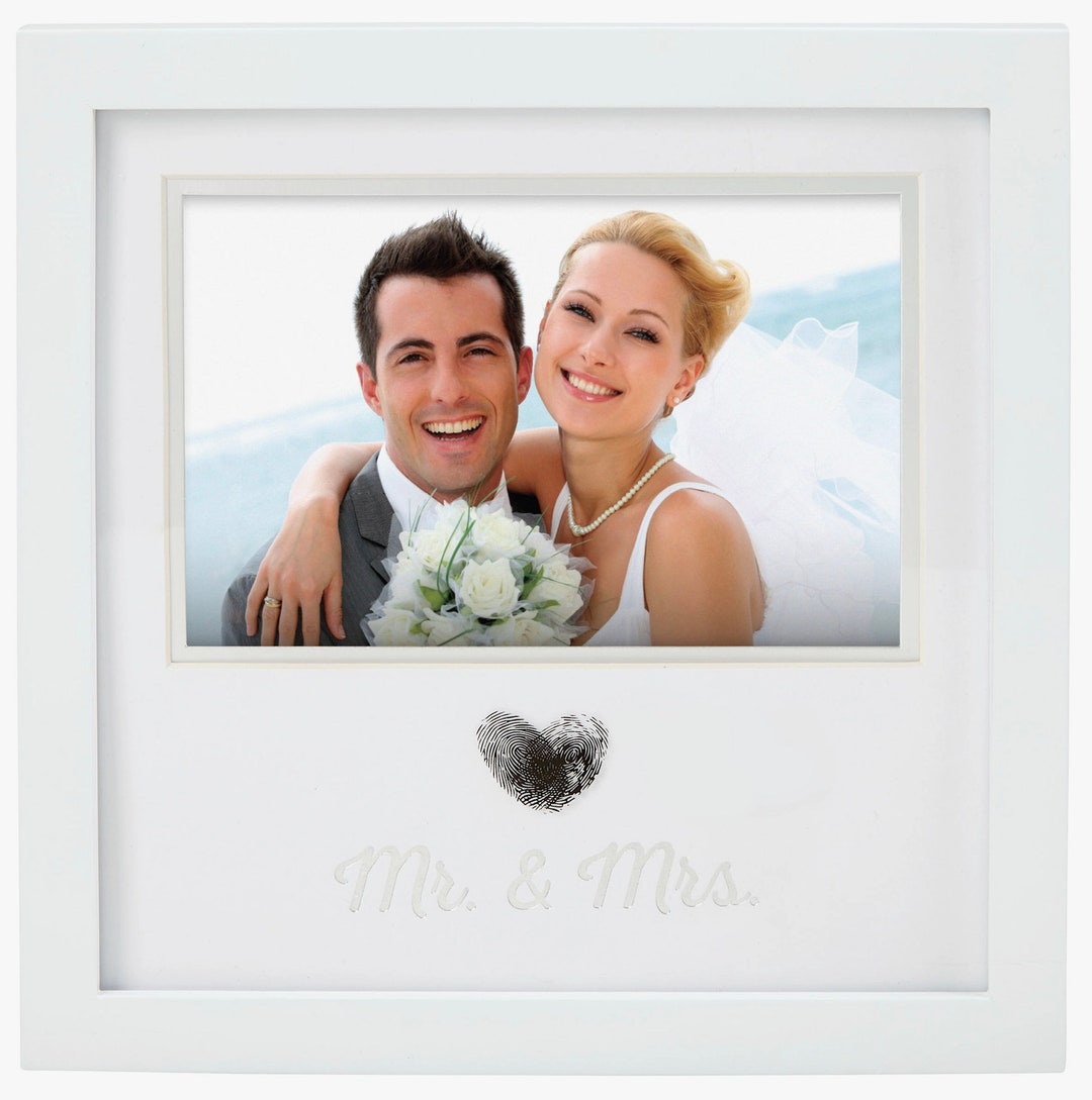 Personalized Mr. & Mrs. Wedding Thumbprint Heart Frame Personalized ...