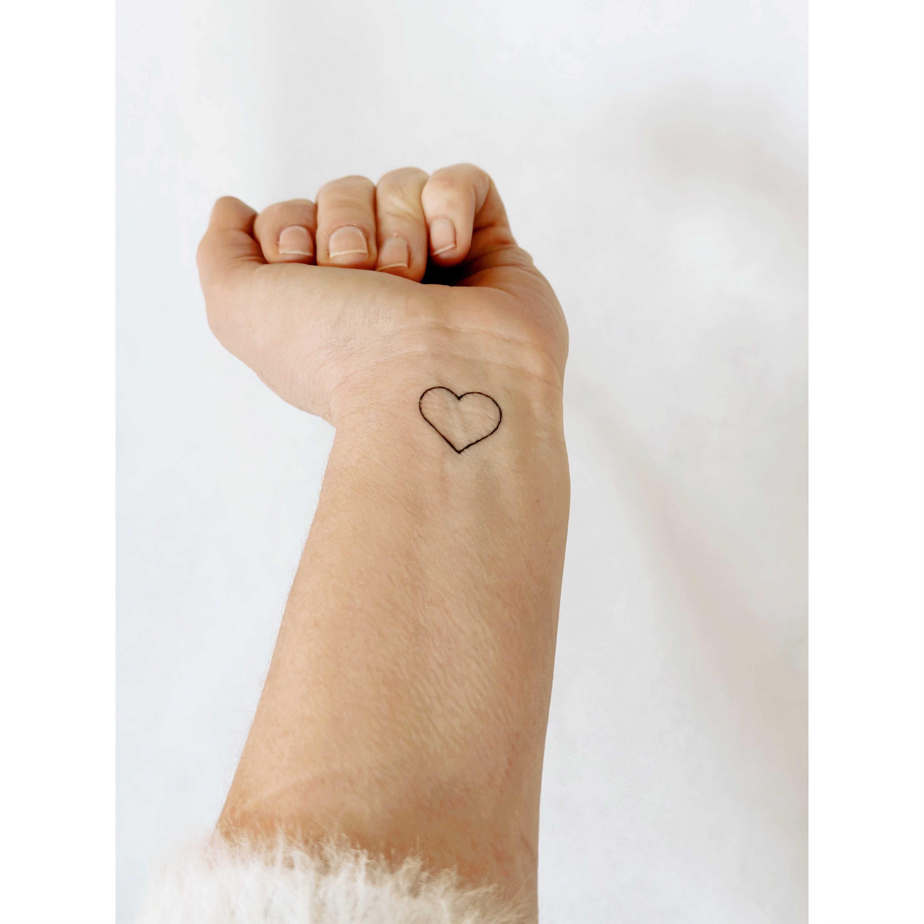 Fine Line Heart Temporary Tattoo - Etsy