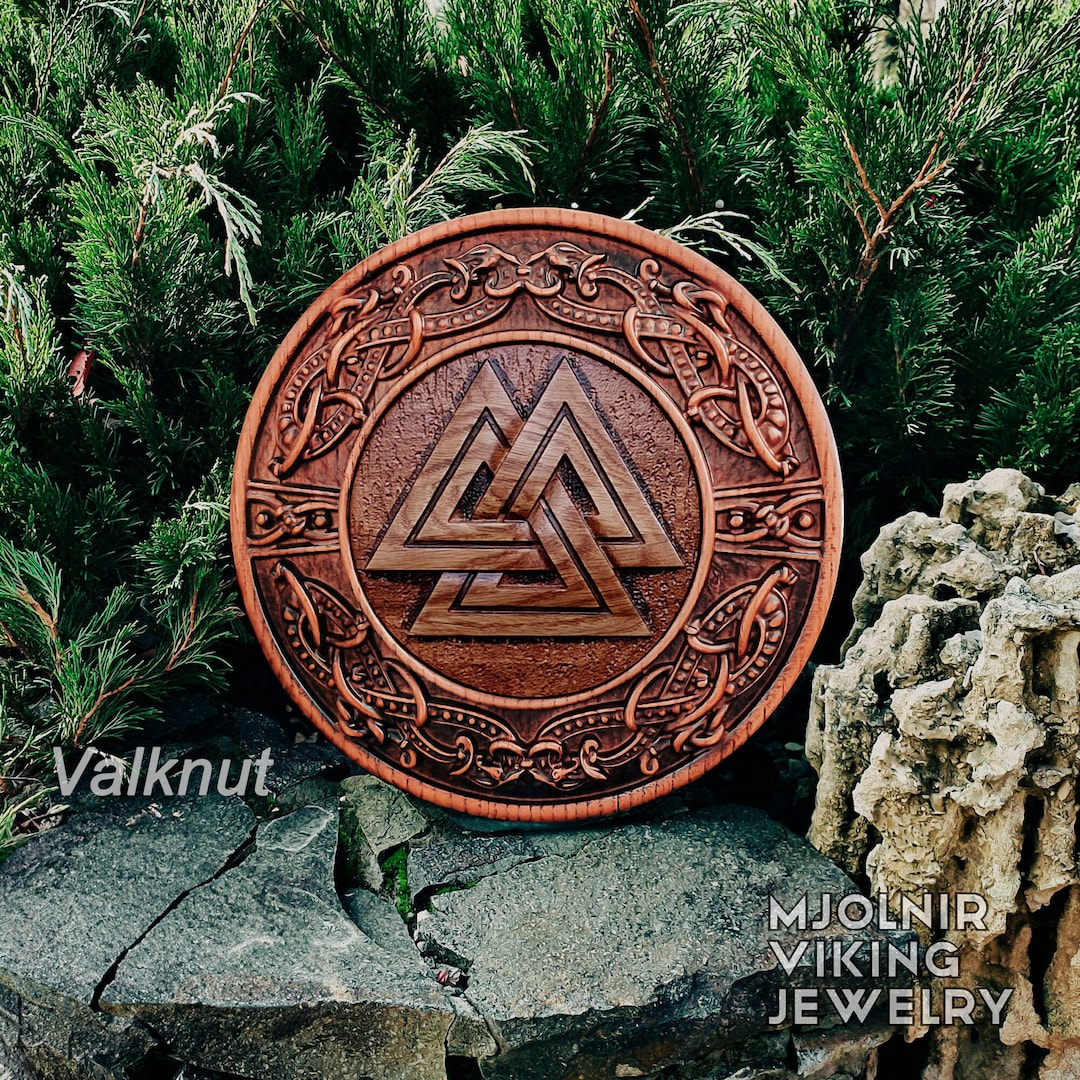 Urnes Viking Wandbild mit Valknut, Vegvisir, Sleipnir, Rabenbanner oder Helm der Ehrfurcht - Etsy.de