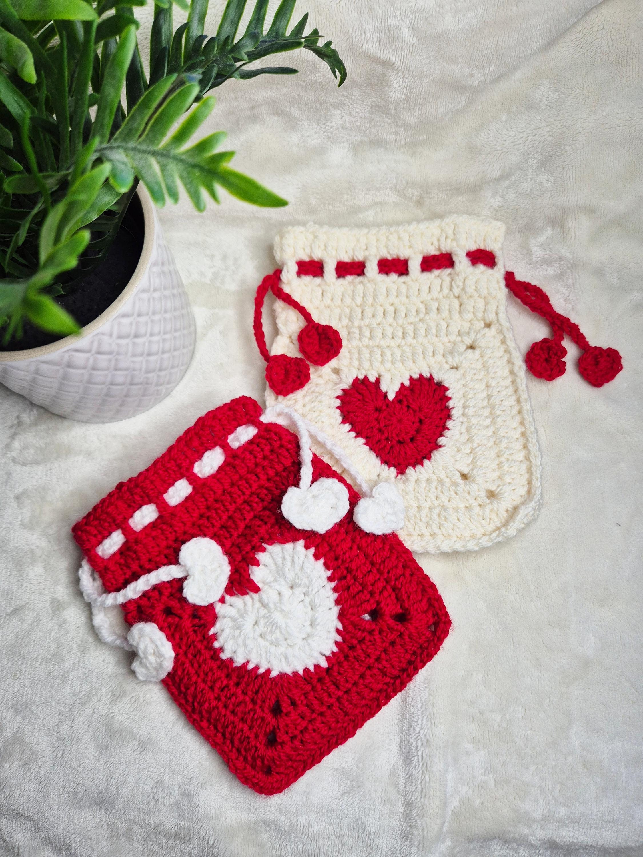 Heart Pouch Pattern PDF | Cute Valentines Crochet Pouch Pattern, Pouch ...
