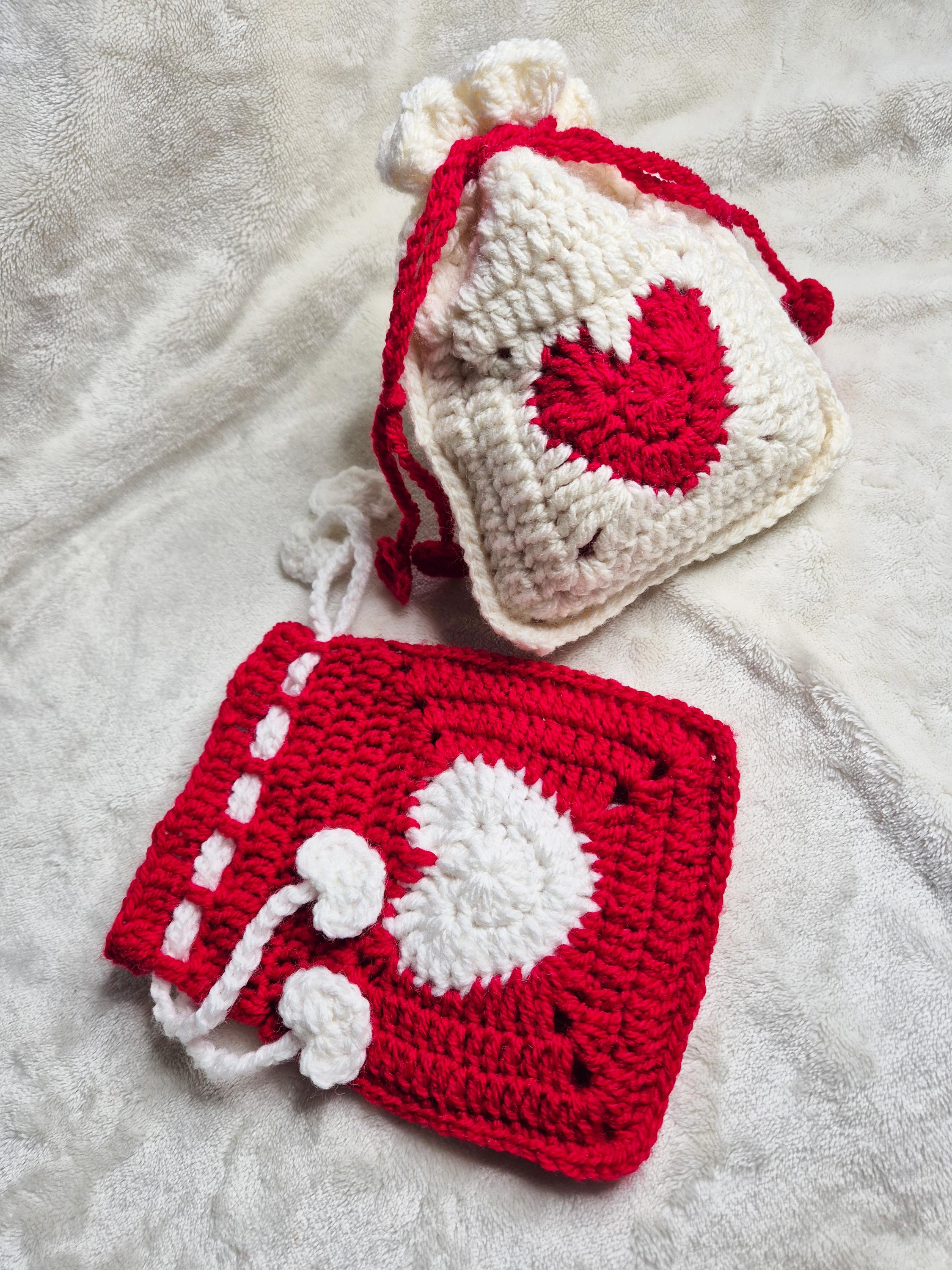 Heart Pouch Pattern PDF | Cute Valentines Crochet Pouch Pattern, Pouch ...