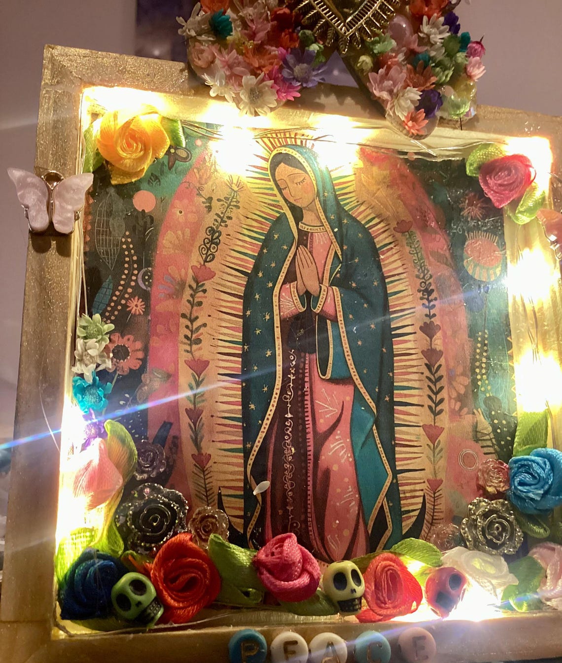 Lady of Peace Light up Diorama - Etsy