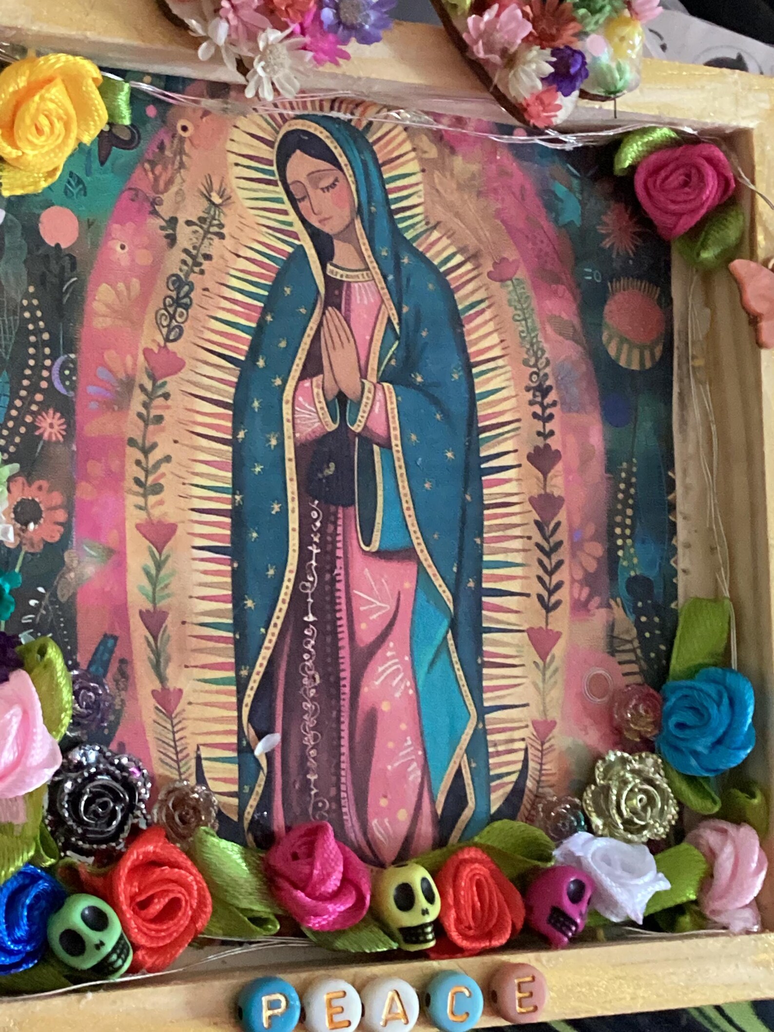 Lady of Peace Light up Diorama - Etsy