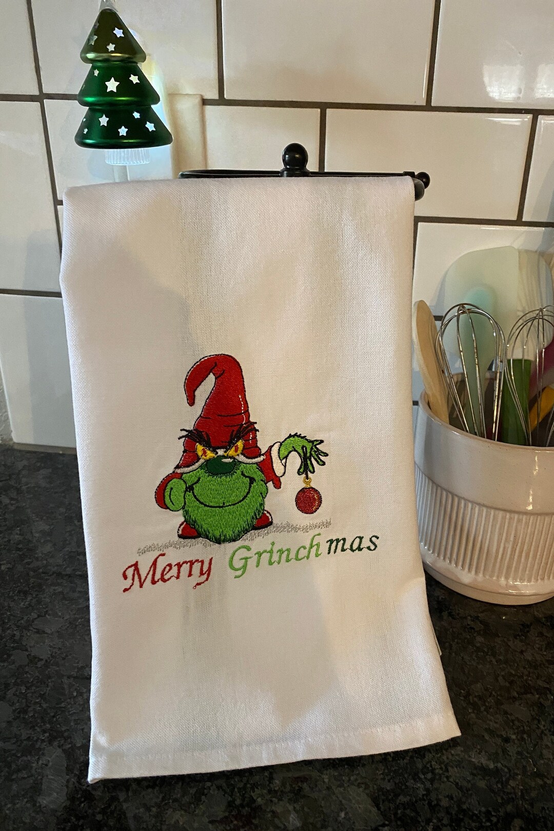 Grinch: Merry Grinchmas Tea Towels - Etsy