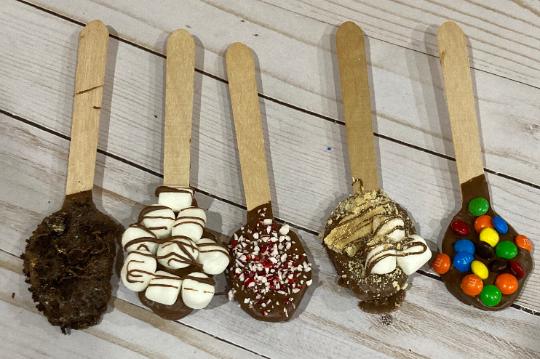Chocolate Dipped Spoons: Hot Cocoa Spoons With Toppings - Etsy