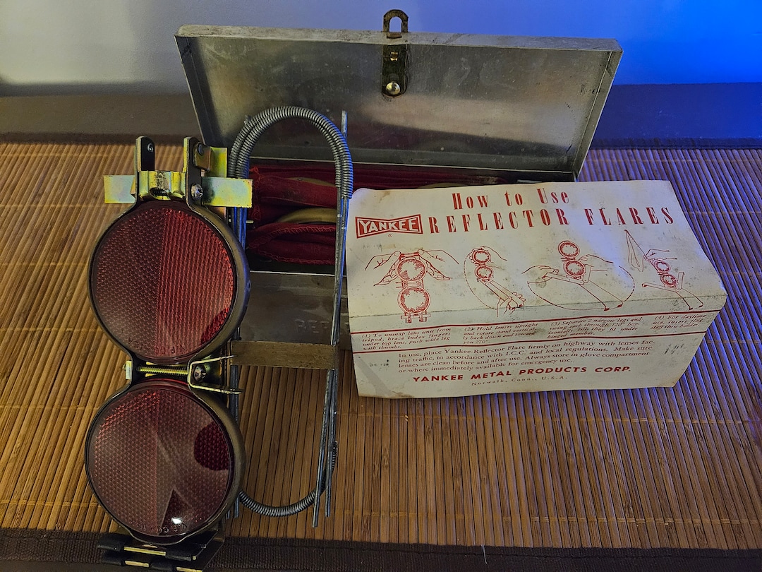 Vintage Yankee Road Reflector Flare Kit - Etsy