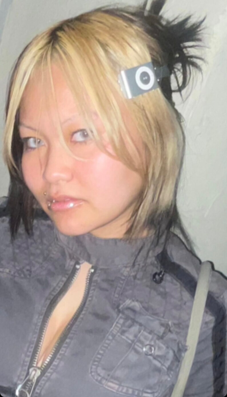 IPOD Gen 2 Hairclips/keychains - Etsy