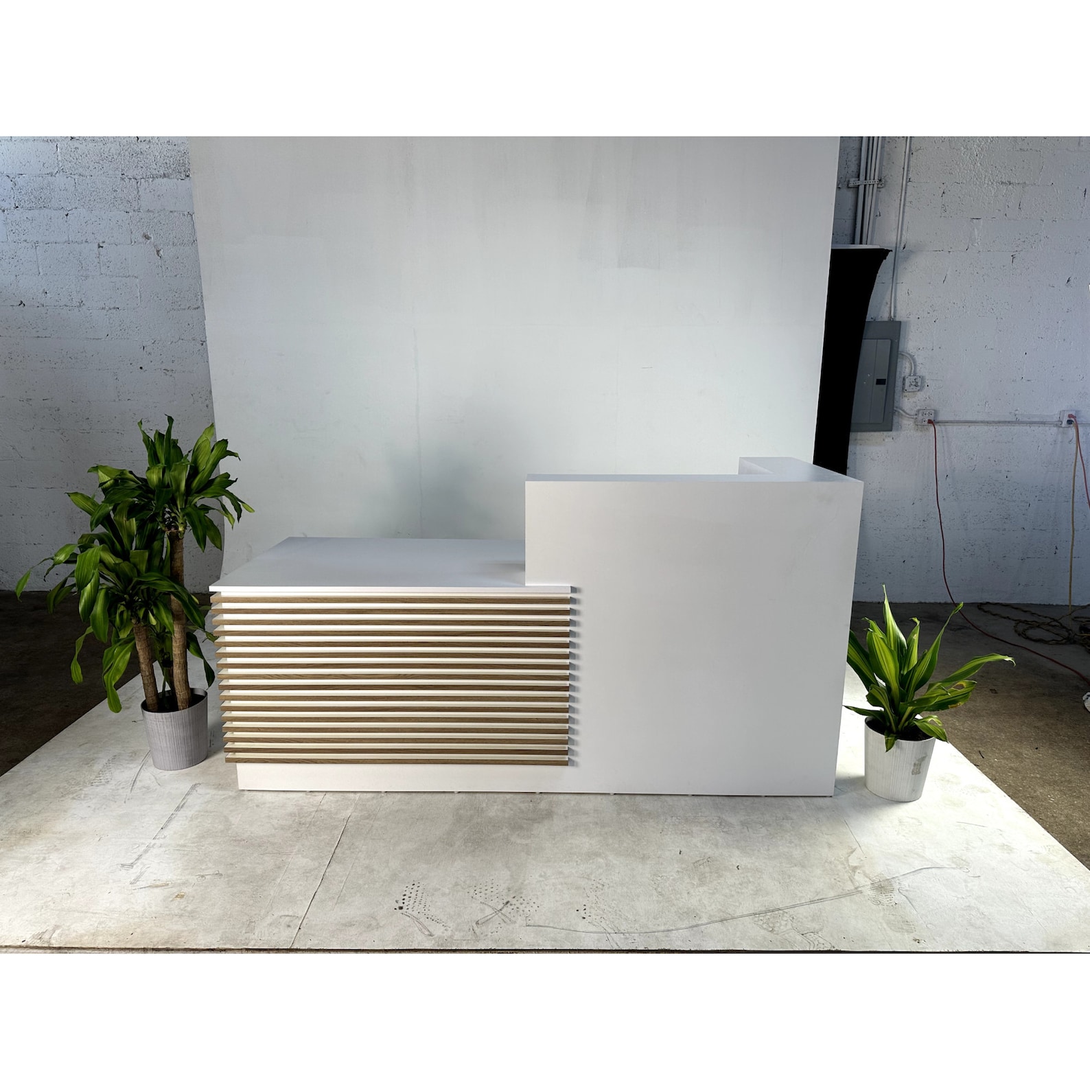 Custom Wood Reception Desk Ville Modern Style - Etsy Canada
