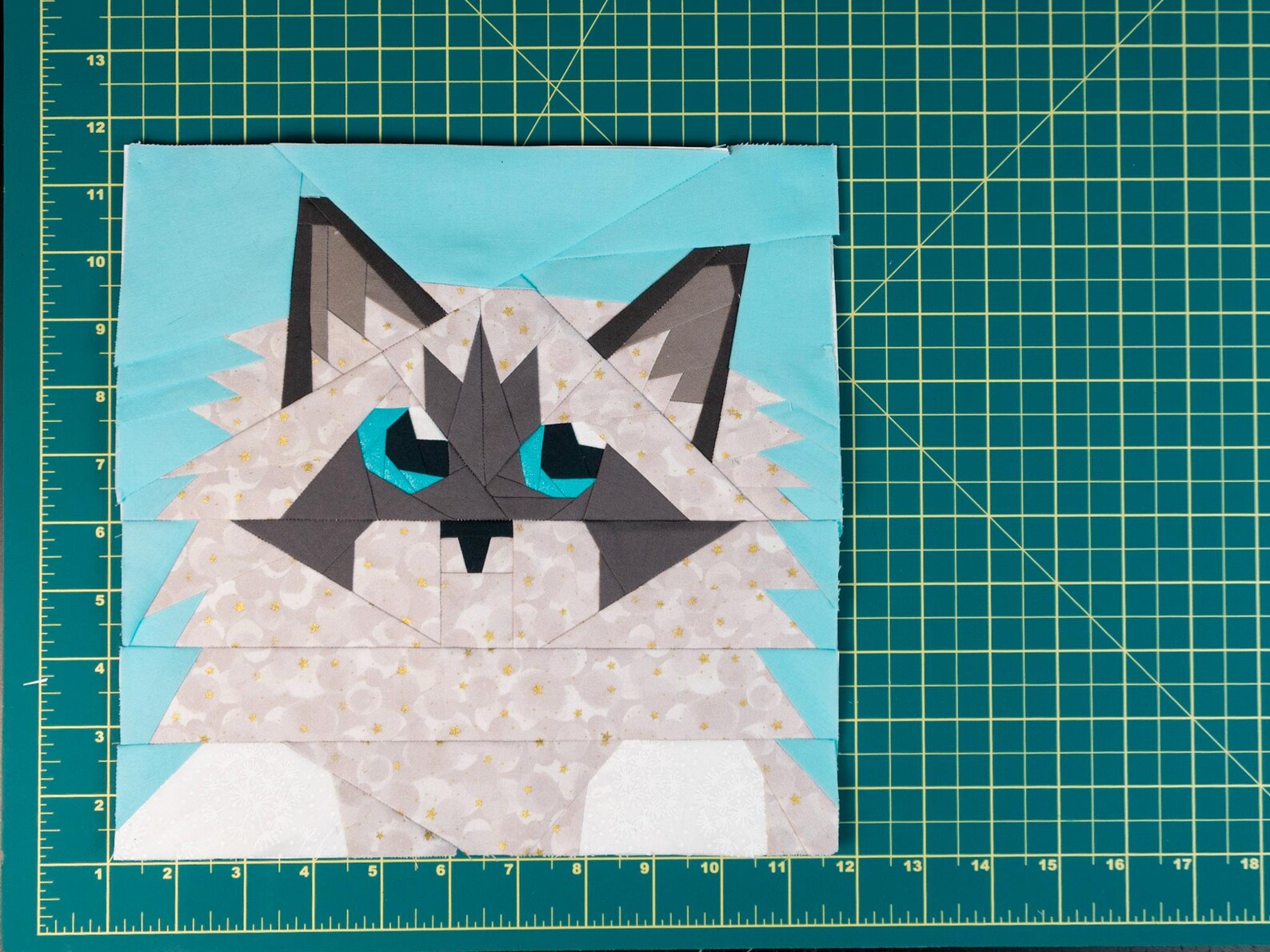 Fluffy Kitty Close up Quilt Block Pattern 10x10" Foundation Paper Piece ...