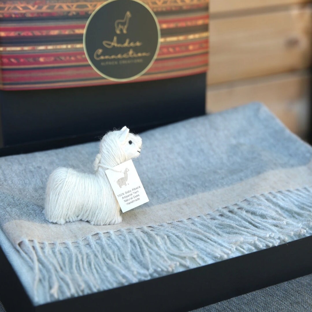 Alpaca Delight Gift Set Alpaca Throw Plus an Alpaca Figurine in Gift ...