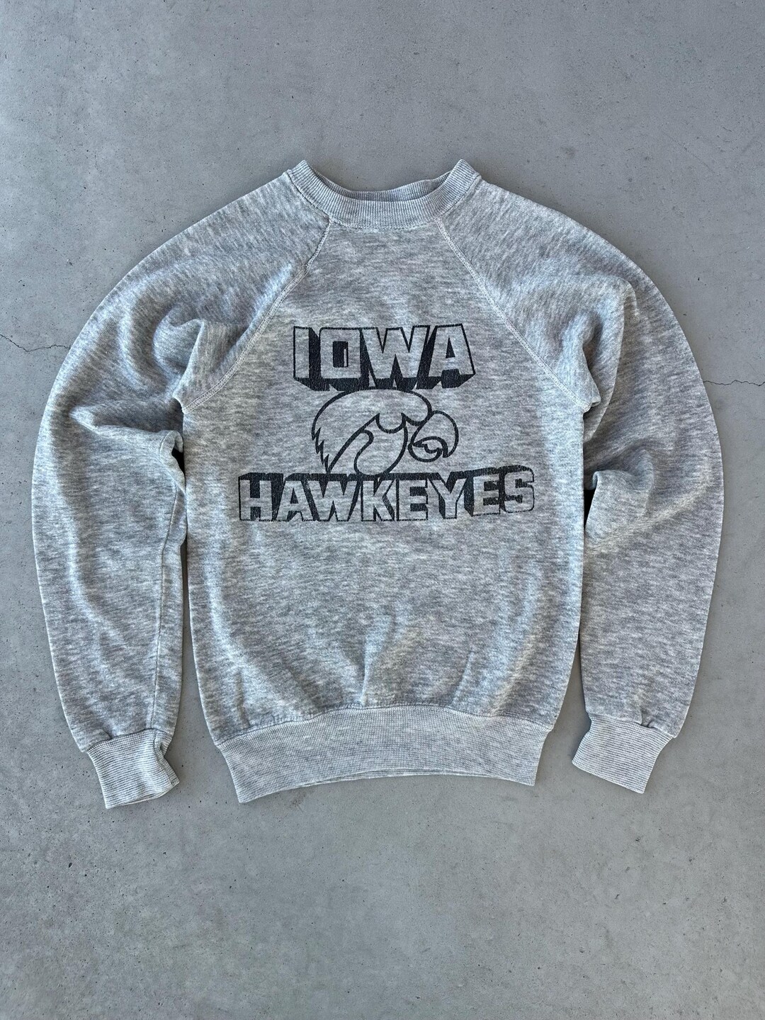 Vintage 1980s Iowa Hawkeyes Heather Grey Raglan Crewneck Sweatshirt - Etsy