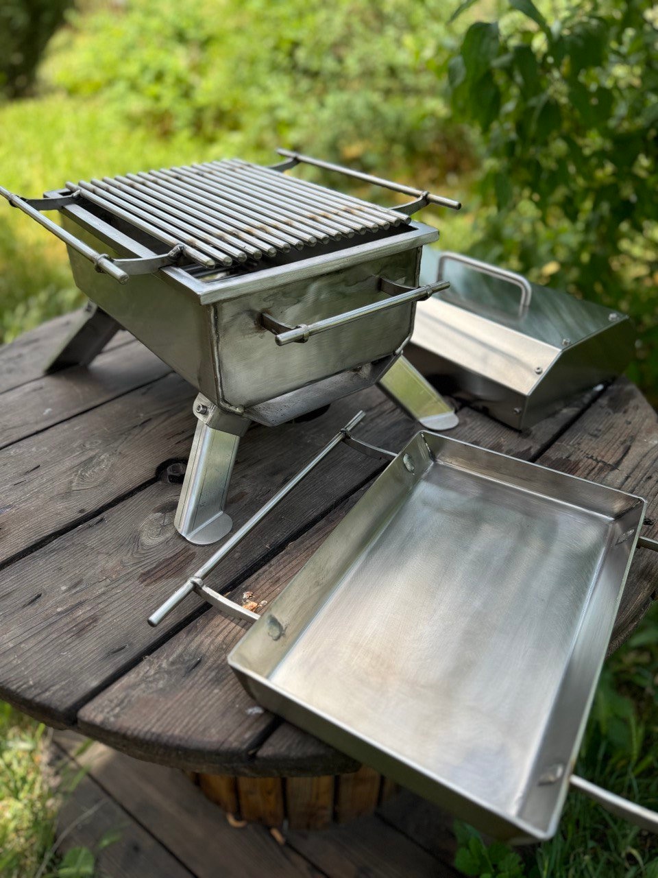 Grill on the Terrace or in the Garden! Barbecue With Grate and Lid ...