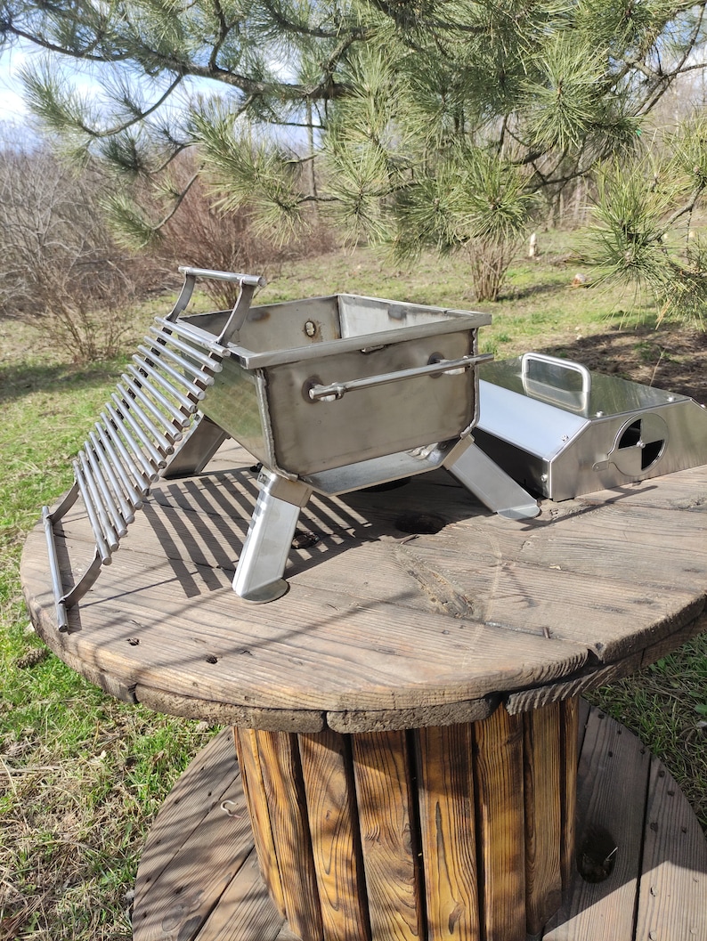 Barbecue With Grate and Lid! Tabletop Hibachi Grill Made of Stainless ...