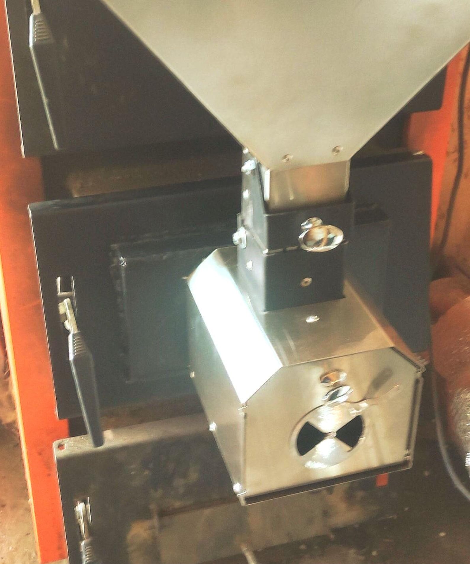 Pellet Burner With Gravity Feed of Pellets, Which Can Be Installed on ...