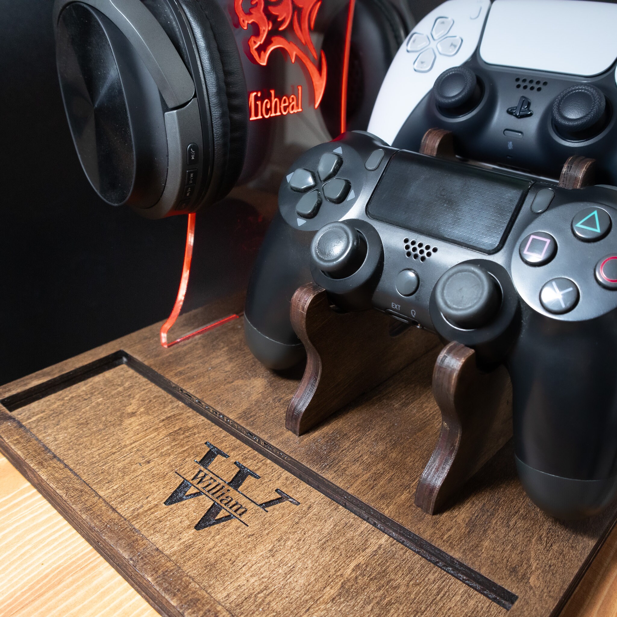 Personalized Wooden Headphone and PS5 Joystick Stand Special - Etsy UK