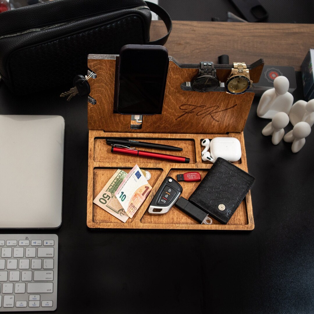 Personalized Docking Station for Men, Gift Wooden Docking Station, Gift ...