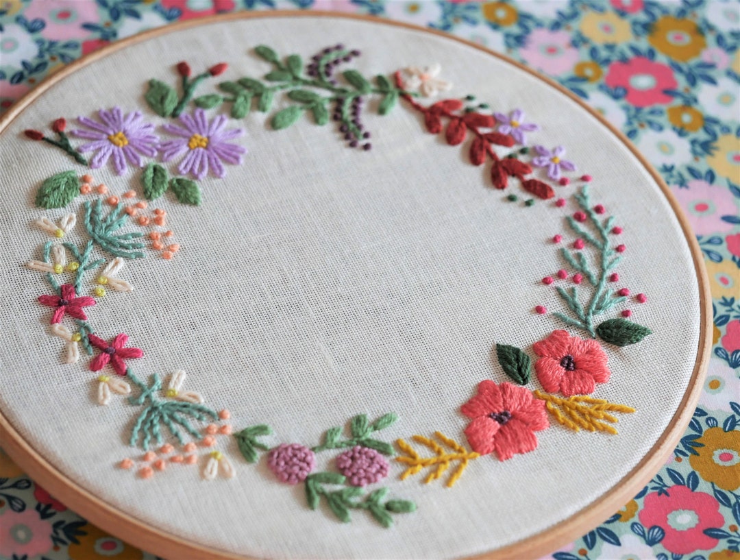 Flower Wreath Embroidery - Dutch Pattern - Etsy