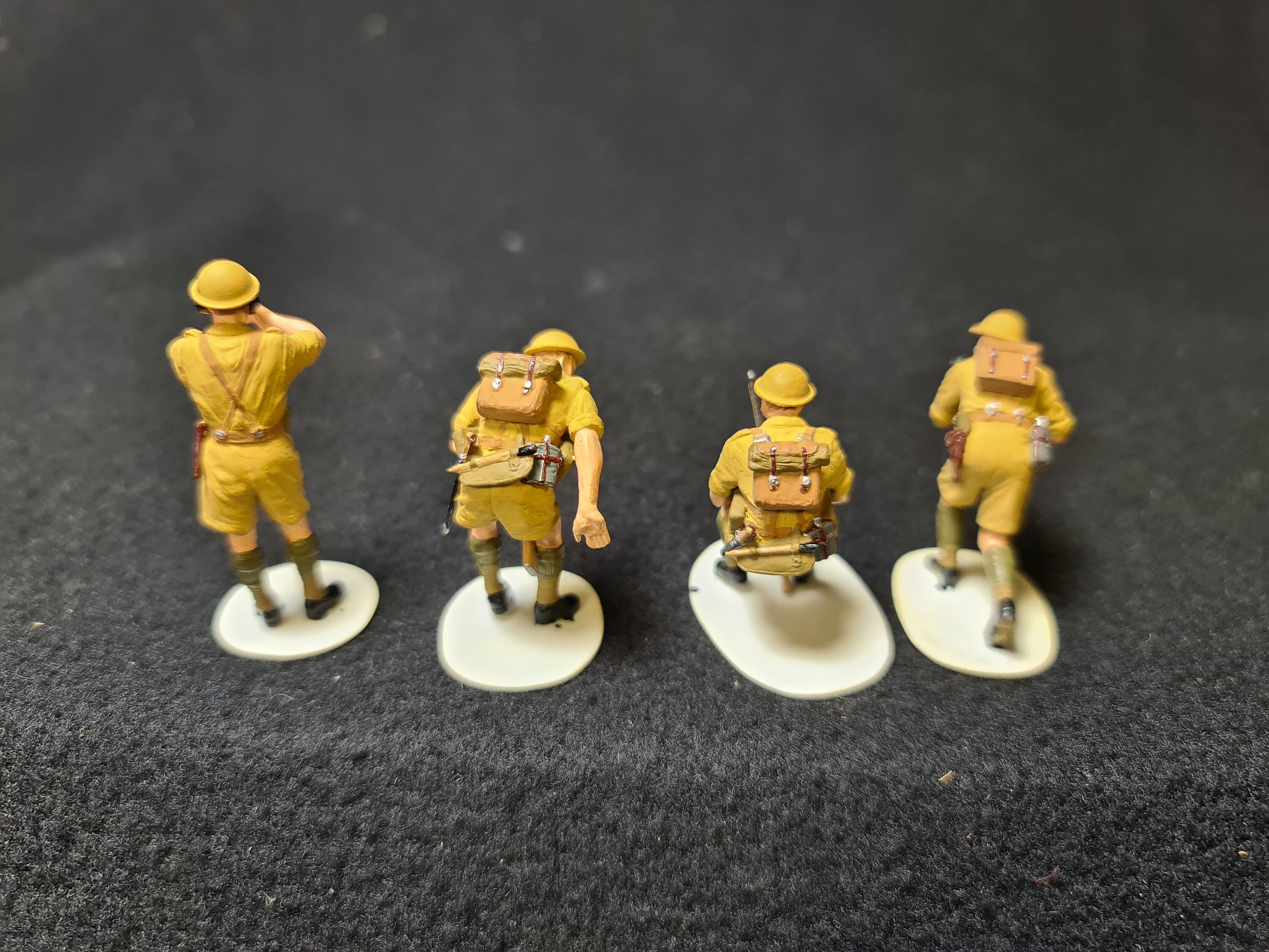 1/35 British Soldiers WW2 Polymer Figures, Painted.12 Figures. - Etsy